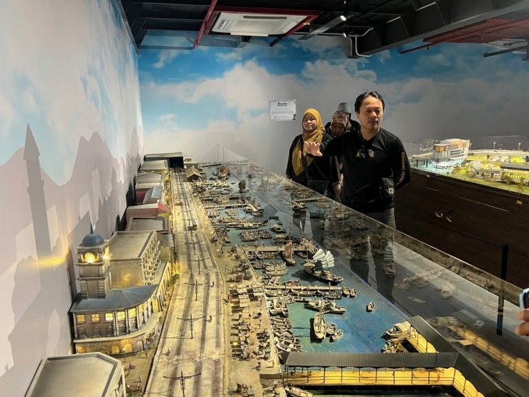 Transport minister outlines plan to turn Penang’s Swettenham Pier ...